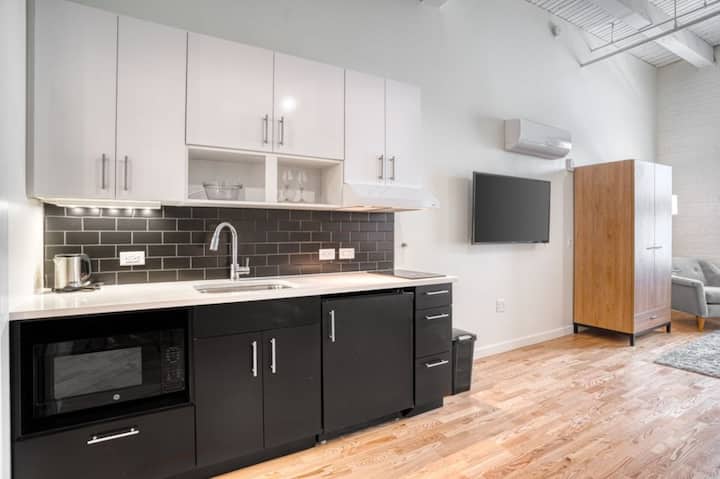 Pratt St Brand New Studio Loft Elevator Building - Hartford