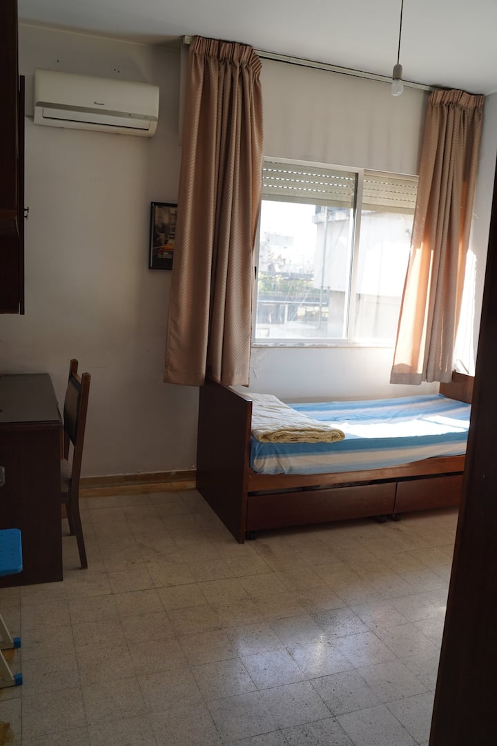 Personal Bedroom In West Beirut - Beirut