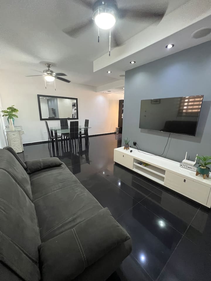 Apt 1 Min To Hotel Zone | Pool | Free Parking - Cancún