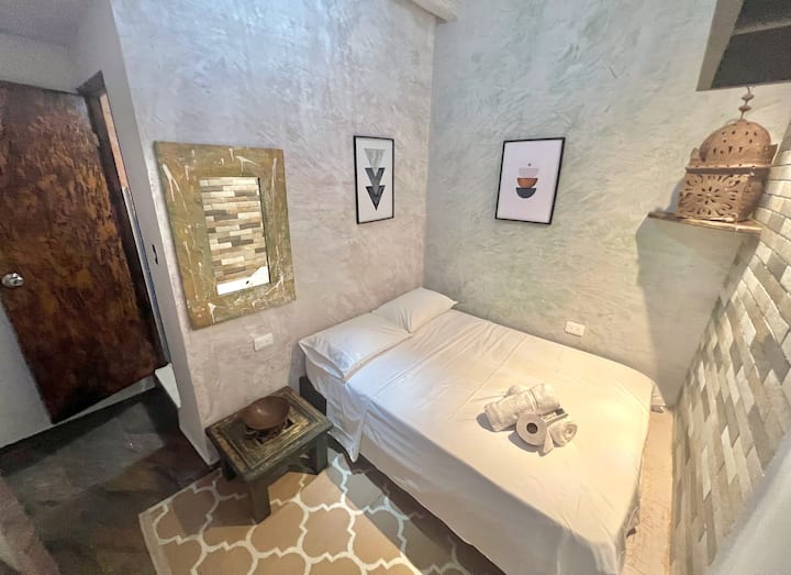 Double Room In A Charming Hostel In Cartagena! - Cartagena