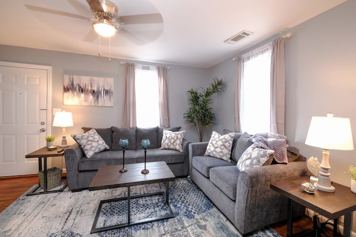 Roselane Cottage - Marietta, GA