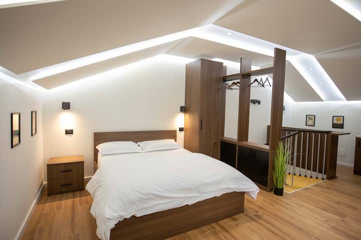 City Center Blloku Modern Loft 02 - Tirana