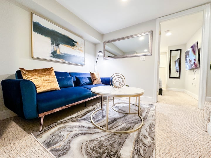 The Kenwood - Artsy Suite • Safe Location - Baltimore