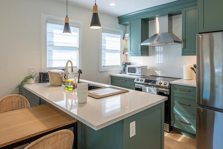 Kingsdale Perfect City Retreat W/ 2 Beds 2 Bath - Chicopee