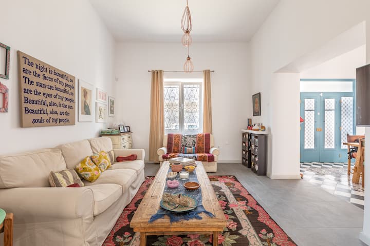 Cheerful 2 Bedroom House In Limassol Old Town - Limassol