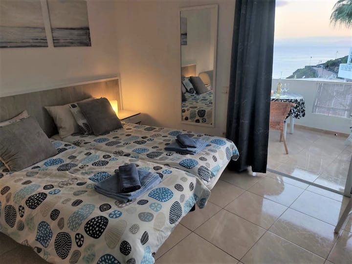 Cozy Etta Apartment With A Wonderful Sea-view - Puerto del Carmen