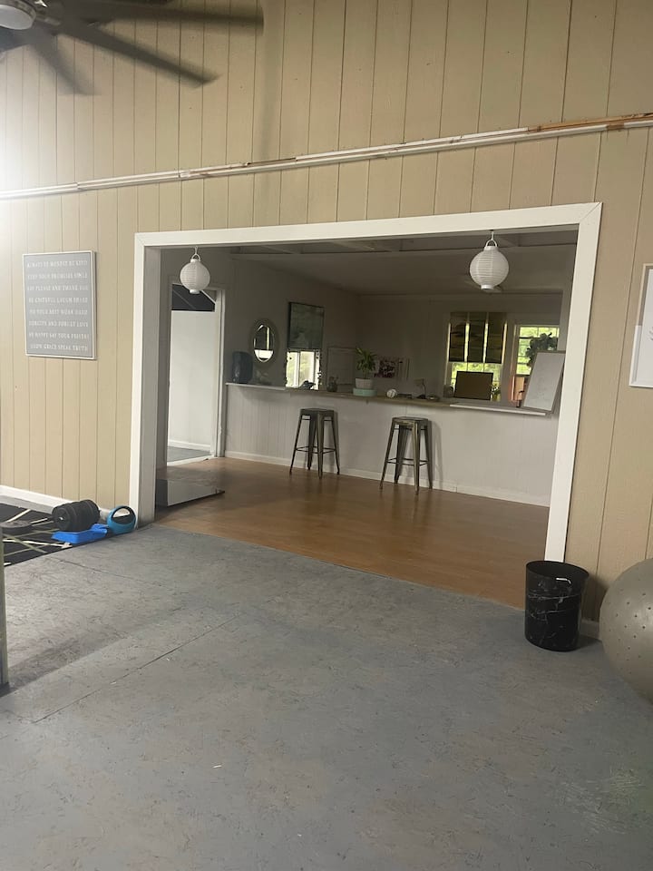 Amazing Gym Space For Rent 4.7 Miles From Uga - 아테네
