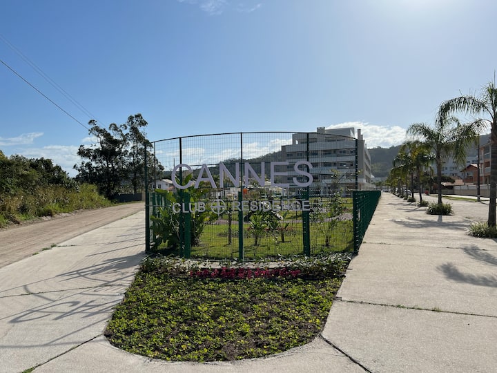 Cannes Résidence Com Apto Completo - Florianópolis
