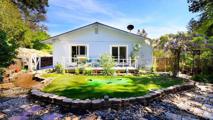 Tranquil Pool Villa With Mountain View - Santa Rosa, CA