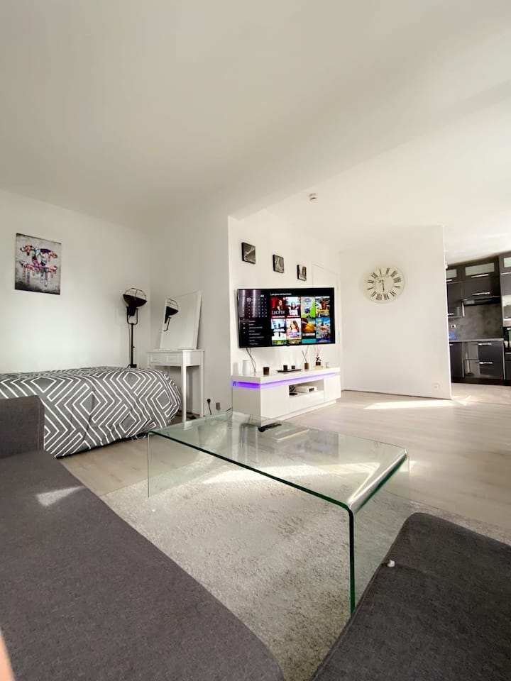 Au Pied De La Défense - Rueil-Malmaison