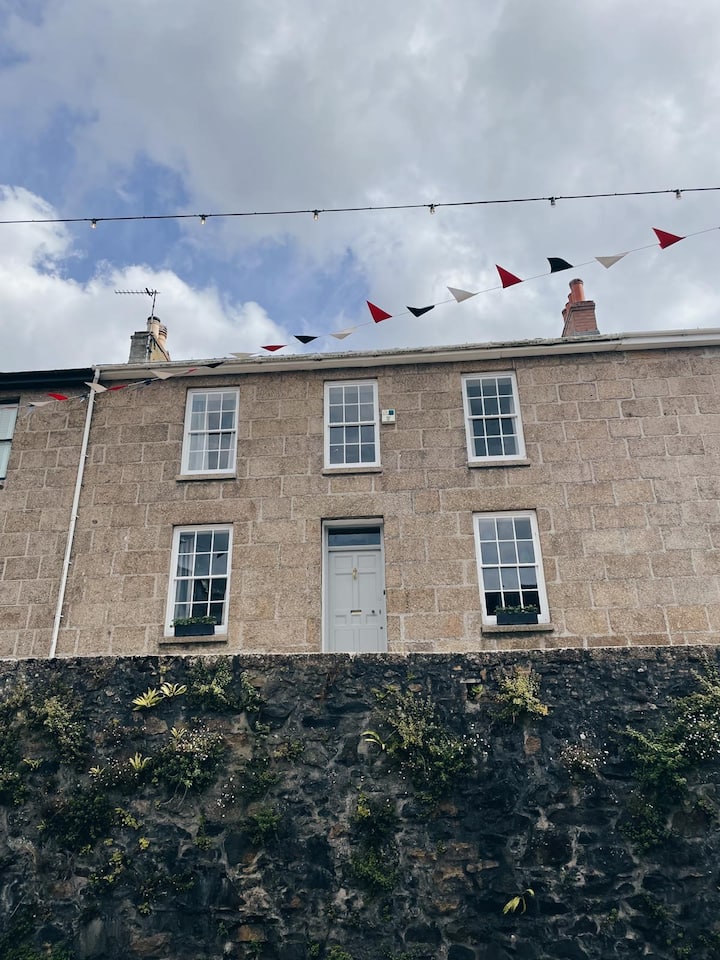 Captain’s House, St Ives Cottage With Parking - セント・アイヴス