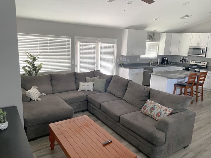 Tempe 2br Home W/all Essentials - Great Location! - Tempe, AZ