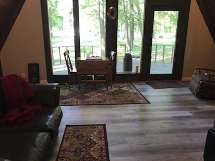 Attractive & Cozy A-frame In Country Setting. - Indiana (State)
