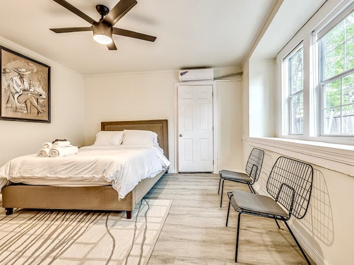 Arts (Rose) | Rainshower | Paseo 1-bedroom - Bricktown - Oklahoma City