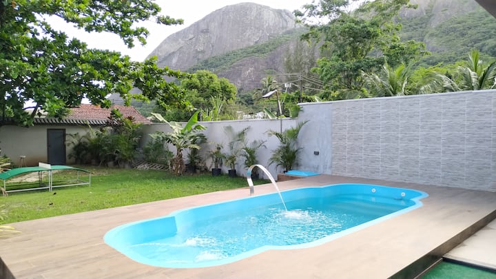 Casa 2 Quartos, Piscina, Churrasqueira, Ar E Wifi - Niterói