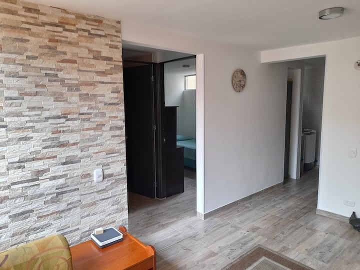 Apartamento Cómodo Y Limpio. - Cota