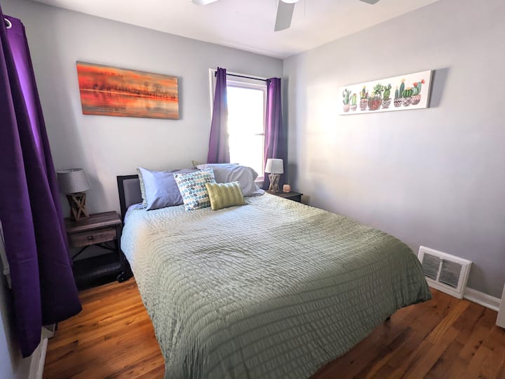 Close To Hospitals & Washington Park, Free Parking - Springfield, IL