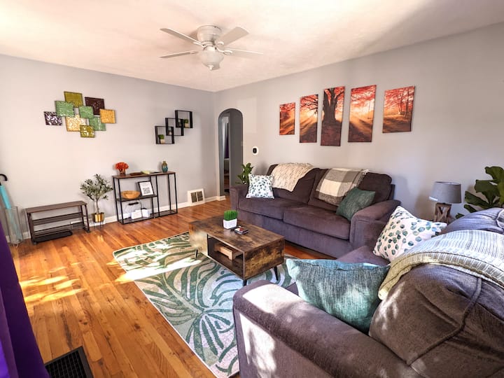 Close To Washington Park & Hospitals, Free Parking - Springfield, IL