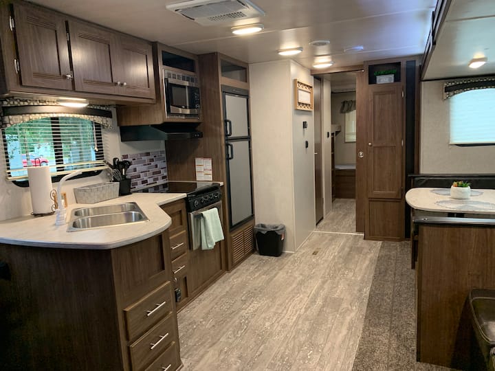 The Sea-lynx Roomy 2br Rv Close To I-10 & Downtown - Mobile, AL
