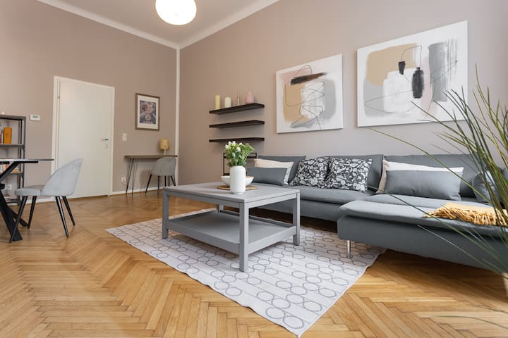 Central Apartment Burggasse - Wien