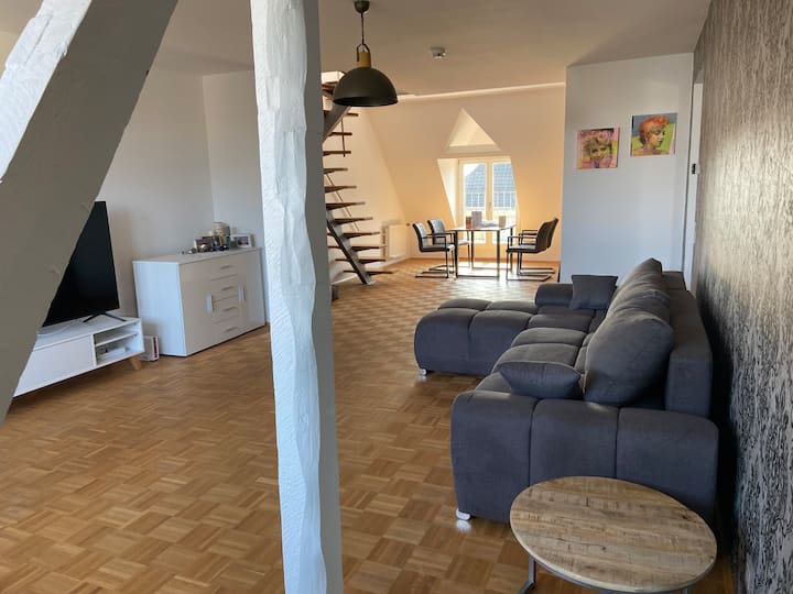 High Class Maisonette Apartment 2 Bed, 2 Bathroom. - Düsseldorf