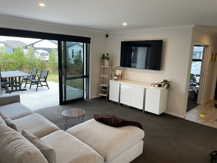 Fam Home,papamoa East-near Beach-discounted Option - Papamoa