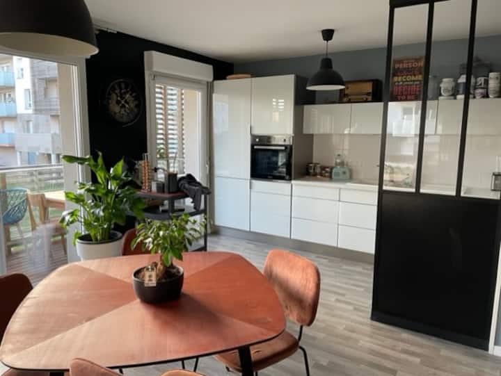 Bel Appartement En Résidence Proche De Lille - Lille