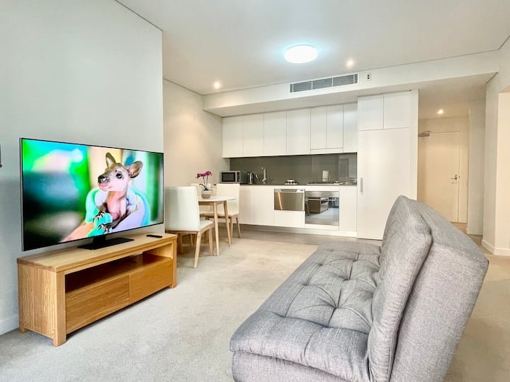 Rare Spacious, Sunny & Quiet 1bdr+1 Office+carpark - Sydney