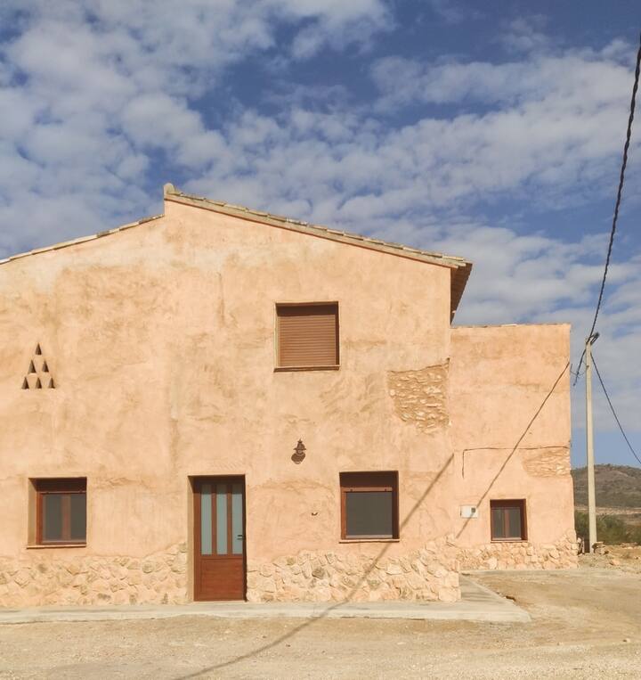 Agradable Casa De Campo En Aldea Rural - Yecla