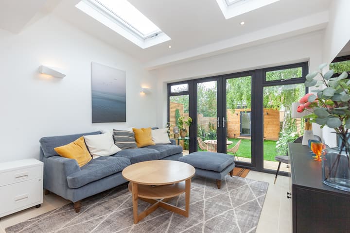 Newly Refurbished 3 Bedroom Home With Summer House - Oxford