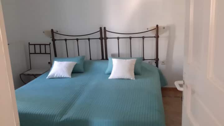 Chambre Privée à Louer à Paros + Petit Déjeuner - Paros