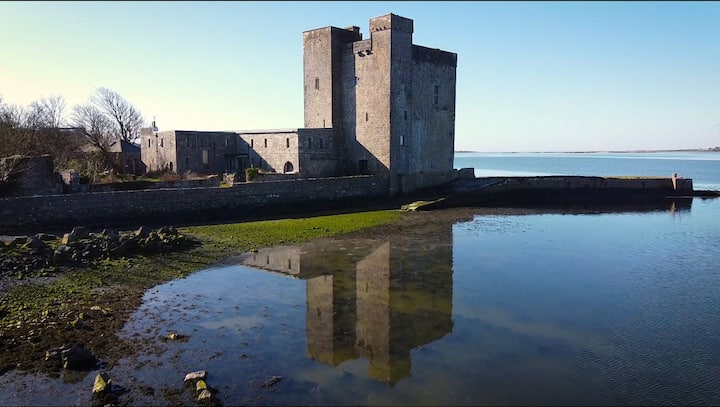 Oranmore Castle - Galway Bay - Galway