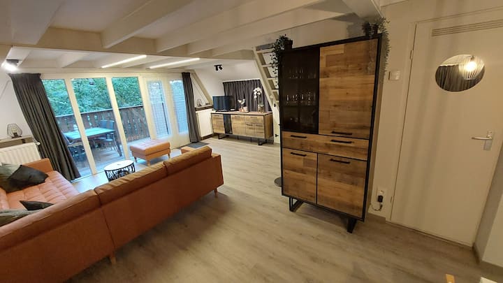 Rustig Gelegen Huisje In Een Bosrijk Vakantiepark - Durbuy
