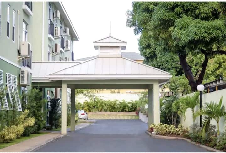 24 Kingsway, Kingston Cozy Modern Apt - Kingston