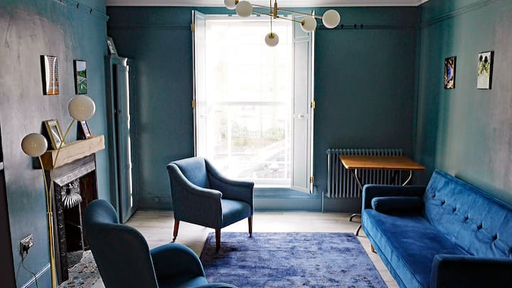 Mystic Ocean Split-level Flat Free-standing Bath - Folkestone