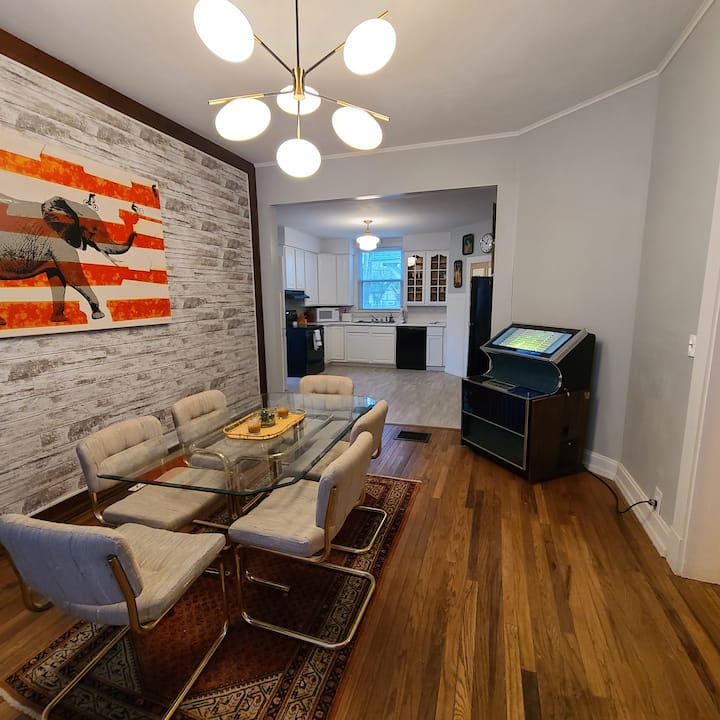 Eclectic Home In Historic Irvington, Indianapolis - Indianapolis, IN