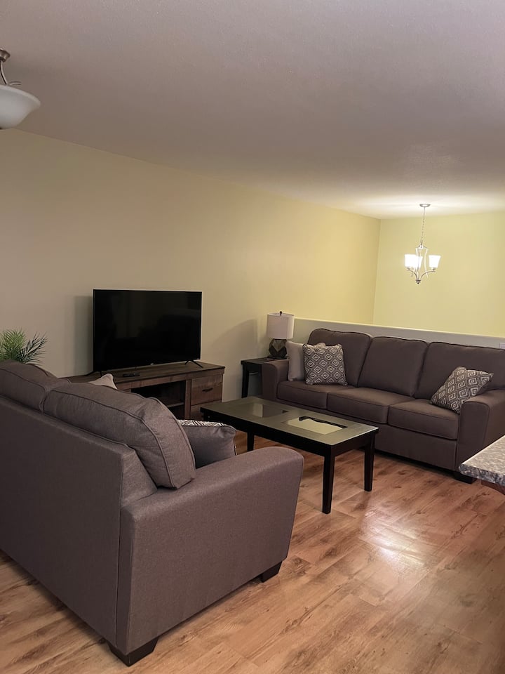 Wonderful 2 Bedroom Suite With Air Conditioning - North Battleford