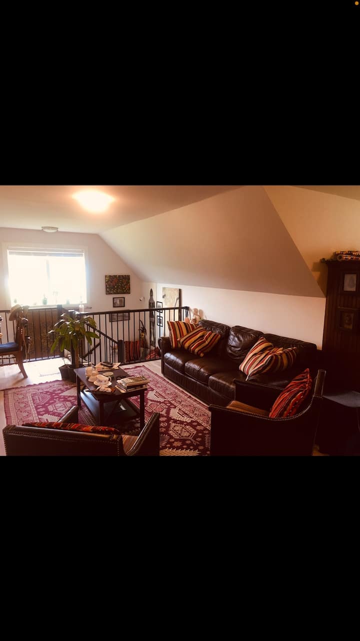 Private And Quiet 1 Bed One Bath Loft Available - Chilliwack
