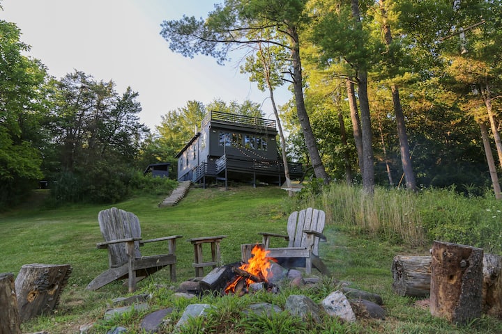 La Maison - Stylish Schoolhouse Near Hudson - Hudson, NY