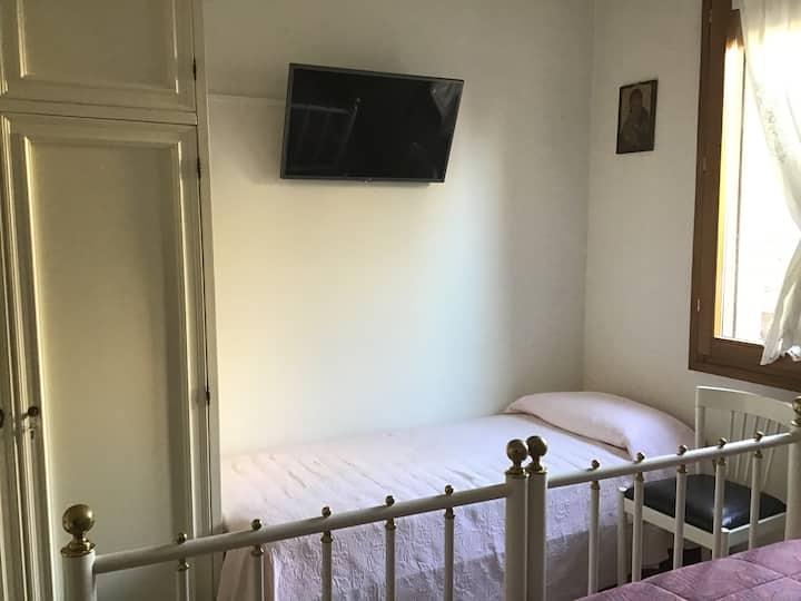 Bed & Breakfast Le Mura 
Accogliente  Strategico - Bologna