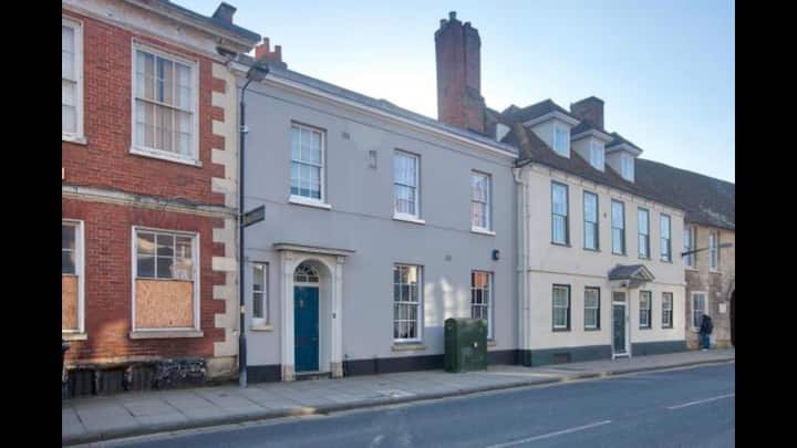 City Centre Hidden Garden Annex - Wiltshire