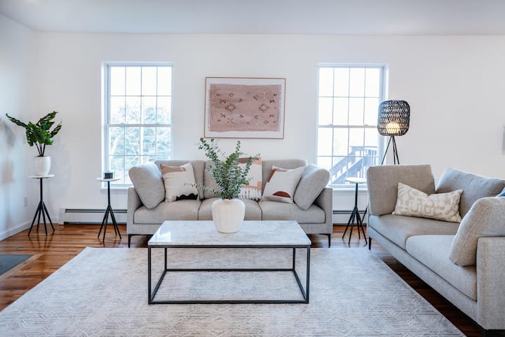Spring Farmhouse | Pets Ok | Mtn View | Fire Pit - Kerhonkson, NY