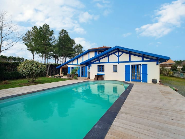 Maison Landaise Avec Piscine - Tosse
