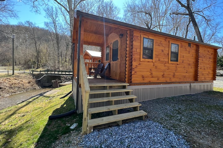 Riverview Log Camping Cabin On The Potomac River - Harpers Ferry, WV