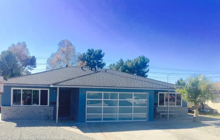 Remodel Home For Retreat + Yoga Room & Tub W/ Jets - Rosemead, CA