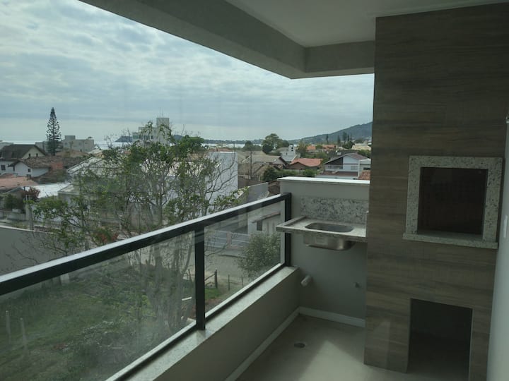 Apto 2 (2q C/suíte 300m Da Praia, Prox. Beto) - Penha