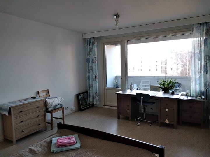 Spacious Bright Room With Comfortable Bed - Helsinki