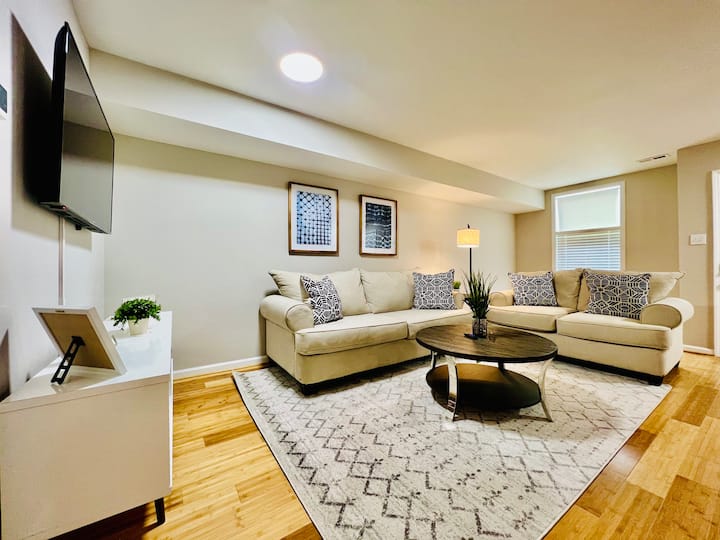Modern Townhome W/ Balcony • Walk To Fuse Stadium - Gastonia, NC