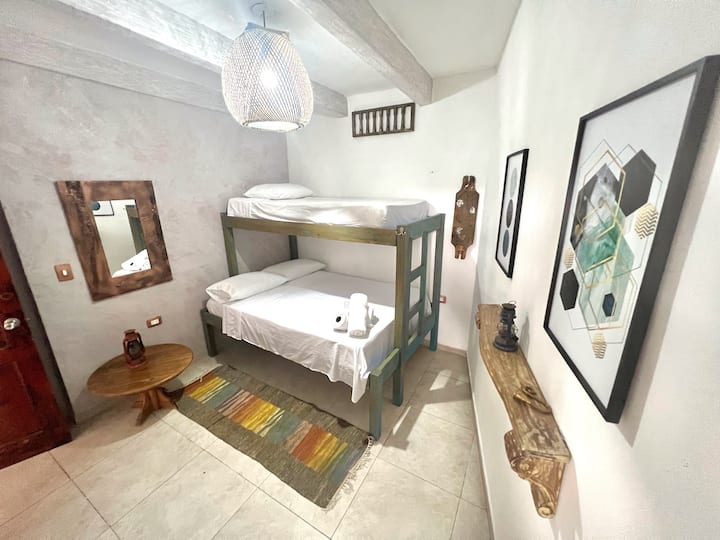 Family Room In Charming Hostel In Getsemani. - Cartagena