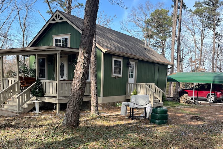 Welcome To Nobie’s Bayou-reka Cabin! - Eureka Springs, AR